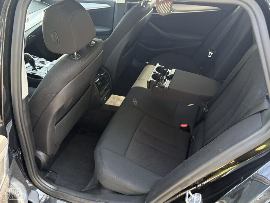 Black BMW 520 2019 in Kaunas, with an engine capacity of 2.00 L and mileage of 262 thousand km for 14300 €, photo 17 on AUTOMOTO.COM.LV