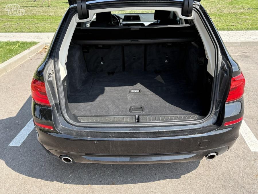 Black BMW 520 2019 in Kaunas, with an engine capacity of 2.00 L and mileage of 262 thousand km for 14300 €, photo 33 on AUTOMOTO.COM.LV