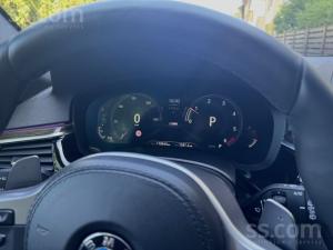 Black BMW 520 2019 in Riga, with an engine capacity of 2.00 L and mileage of 119 thousand km for 26500 €, photo 10 on AUTOMOTO.COM.LV
