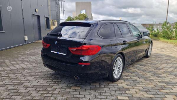 Melns BMW 520 2019 Šauļi, ar dzinēja tilpumu 2.00 L un nobraukumu 240 tūkst. km par 17500 €, foto 5 vietnē AUTOMOTO.COM.LV