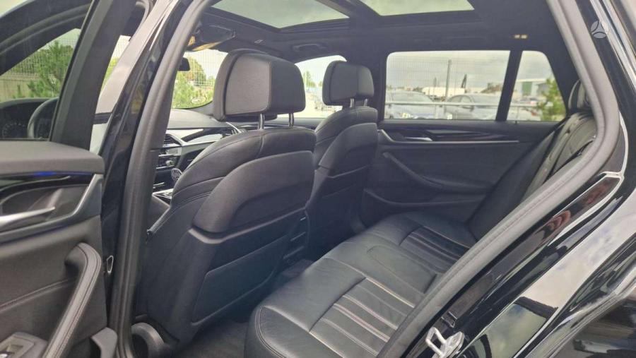 Melns BMW 520 2019 Šauļi, ar dzinēja tilpumu 2.00 L un nobraukumu 240 tūkst. km par 17500 €, foto 25 vietnē AUTOMOTO.COM.LV