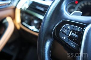 Black BMW 520 2019 in Riga, with an engine capacity of 2.00 L and mileage of 221 thousand km for 18900 €, photo 15 on AUTOMOTO.COM.LV