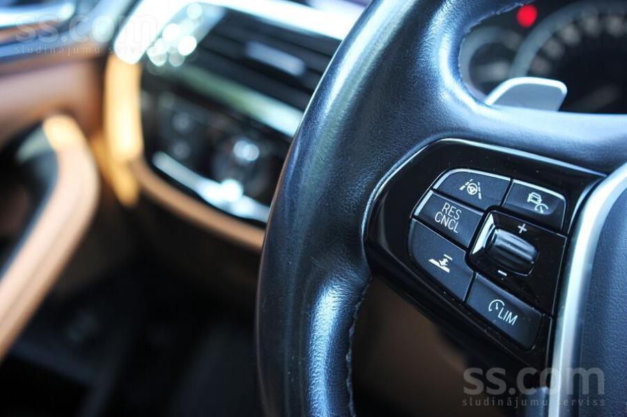 Black BMW 520 2019 in Riga, with an engine capacity of 2.00 L and mileage of 221 thousand km for 18900 €, photo 15 on AUTOMOTO.COM.LV