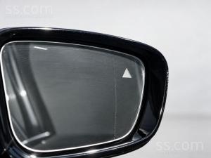 Black BMW 520 2019 in Riga, with an engine capacity of 2.00 L and mileage of 221 thousand km for 18900 €, photo 22 on AUTOMOTO.COM.LV