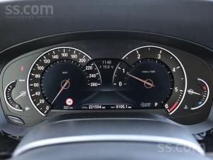 Black BMW 520 2019 in Riga, with an engine capacity of 2.00 L and mileage of 221 thousand km for 18900 €, photo 24 on AUTOMOTO.COM.LV