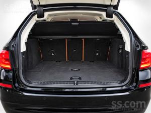 Black BMW 520 2019 in Riga, with an engine capacity of 2.00 L and mileage of 221 thousand km for 18900 €, photo 35 on AUTOMOTO.COM.LV