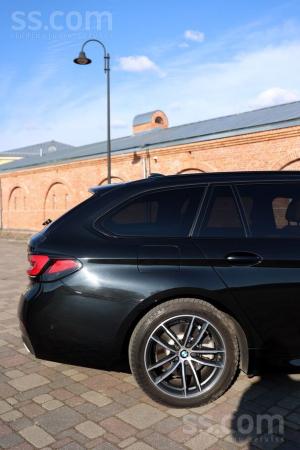Melns BMW 520 2020 Daugavpils, ar dzinēja tilpumu 2.00 L un nobraukumu 140 tūkst. km par 25000 €, foto 11 vietnē AUTOMOTO.COM.LV
