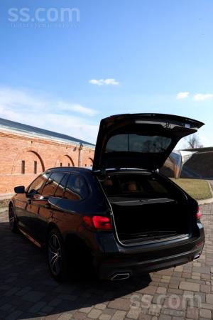 Melns BMW 520 2020 Daugavpils, ar dzinēja tilpumu 2.00 L un nobraukumu 140 tūkst. km par 25000 €, foto 12 vietnē AUTOMOTO.COM.LV