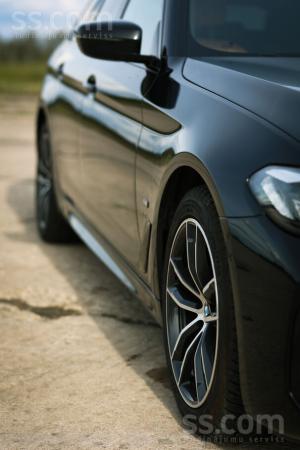 Melns BMW 520 2020 Daugavpils, ar dzinēja tilpumu 2.00 L un nobraukumu 140 tūkst. km par 25000 €, foto 28 vietnē AUTOMOTO.COM.LV
