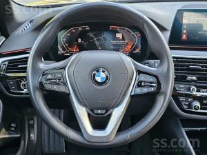 Black BMW 520 2020 in Ogre, with an engine capacity of 2.00 L and mileage of 249 thousand km for 21500 €, photo 9 on AUTOMOTO.COM.LV
