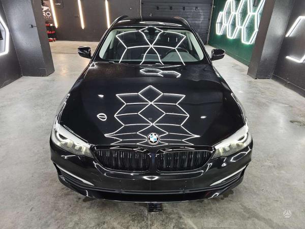 Melns BMW 520 2020 Mažeikiai, ar dzinēja tilpumu 2.00 L un nobraukumu 180 tūkst. km par 21300 €, foto 4 vietnē AUTOMOTO.COM.LV