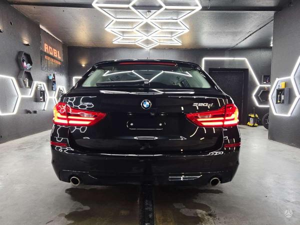Black BMW 520 2020 in Mazeikiai, with an engine capacity of 2.00 L and mileage of 180 thousand km for 21300 €, photo 10 on AUTOMOTO.COM.LV