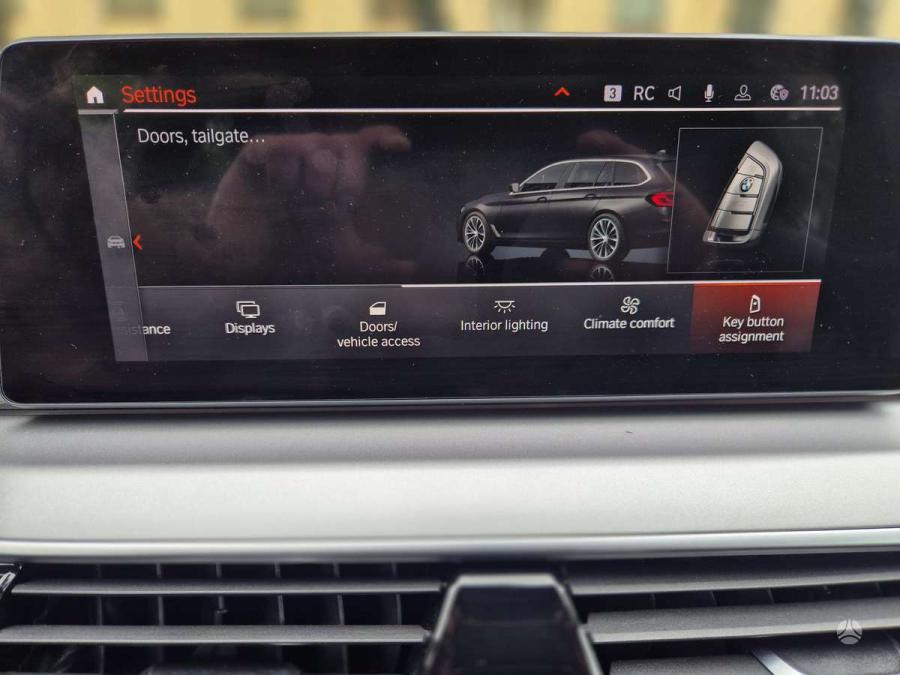 Melns BMW 520 2020 Mažeikiai, ar dzinēja tilpumu 2.00 L un nobraukumu 180 tūkst. km par 21300 €, foto 26 vietnē AUTOMOTO.COM.LV