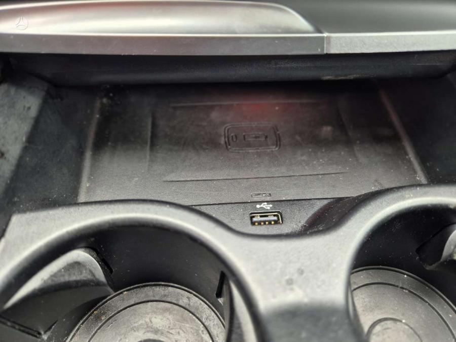 Melns BMW 520 2020 Mažeikiai, ar dzinēja tilpumu 2.00 L un nobraukumu 180 tūkst. km par 21300 €, foto 31 vietnē AUTOMOTO.COM.LV