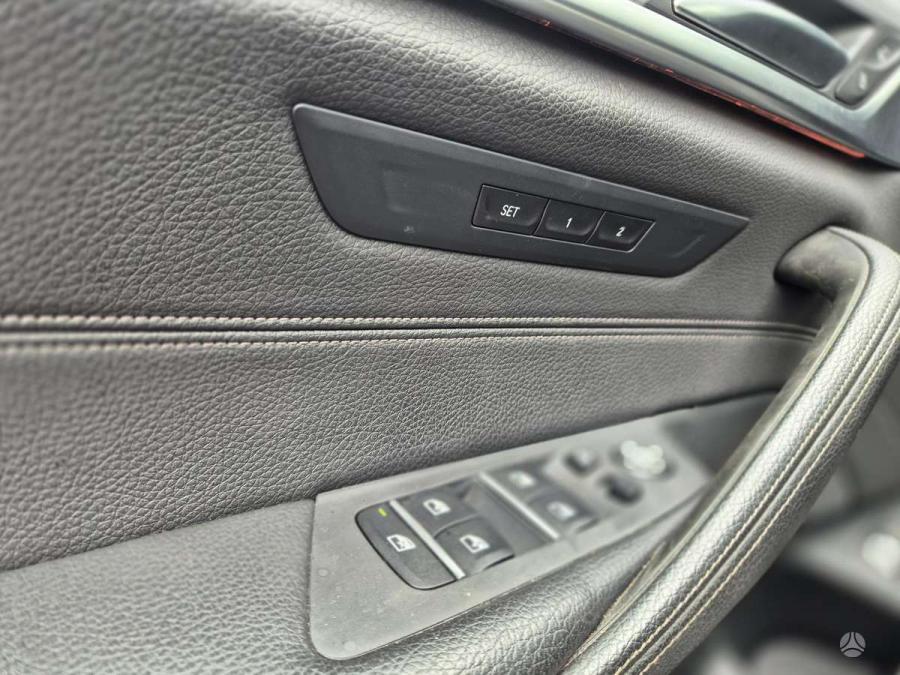 Melns BMW 520 2020 Mažeikiai, ar dzinēja tilpumu 2.00 L un nobraukumu 180 tūkst. km par 21300 €, foto 33 vietnē AUTOMOTO.COM.LV