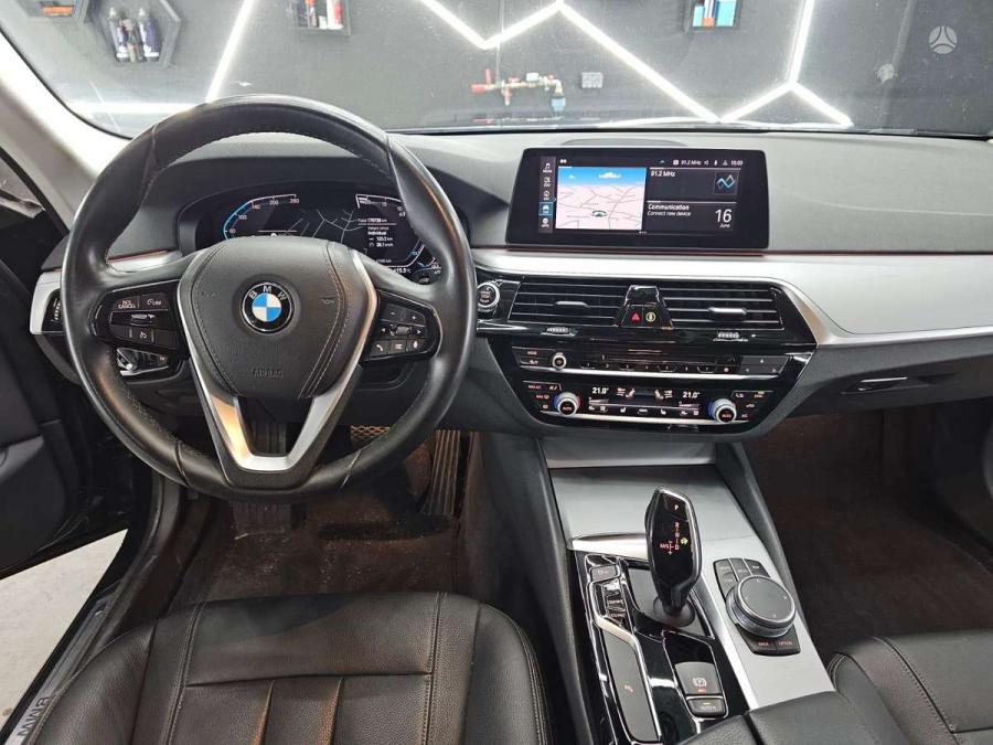 Черный БМВ 520 2020 в Мажейкяй, объемом двигателя 2.00 л и пробегом 180 тыс. км за 20950 €, фото 33 на AUTOMOTO.COM.LV