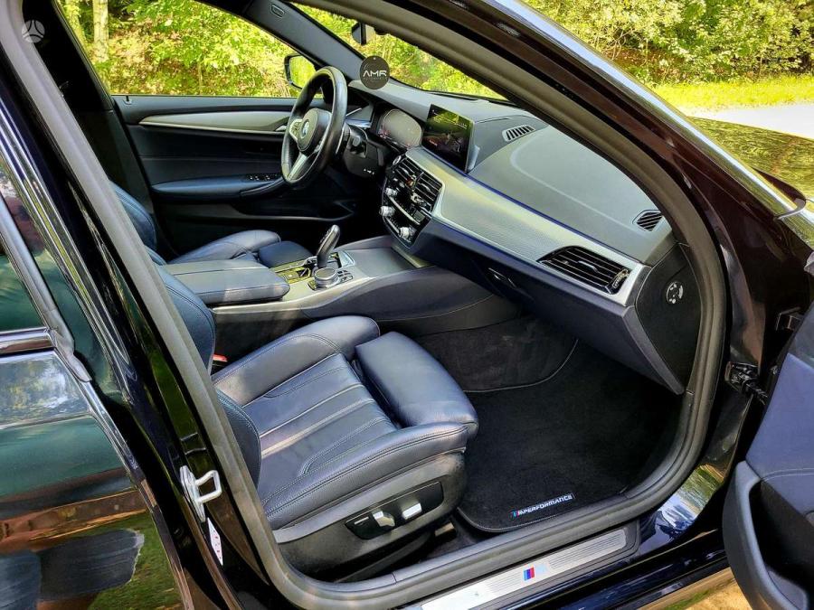 Melns BMW 520 2020 Utena, ar dzinēja tilpumu 2.00 L un nobraukumu 239 tūkst. km par 18950 €, foto 23 vietnē AUTOMOTO.COM.LV