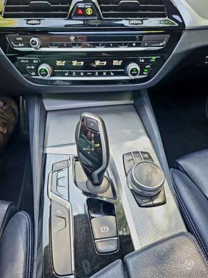 Melns BMW 520 2020 Utena, ar dzinēja tilpumu 2.00 L un nobraukumu 239 tūkst. km par 18950 €, foto 25 vietnē AUTOMOTO.COM.LV