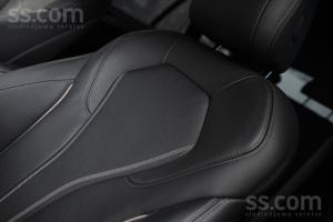 Black BMW 520 2020 in Jelgava, with an engine capacity of 2.00 L and mileage of 311 thousand km for 18500 €, photo 6 on AUTOMOTO.COM.LV