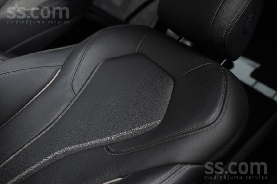 Black BMW 520 2020 in Jelgava, with an engine capacity of 2.00 L and mileage of 311 thousand km for 18500 €, photo 6 on AUTOMOTO.COM.LV