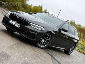 Black BMW 520 2020 in Riga, with an engine capacity of 2.00 L and mileage of 140 thousand km for 27500 €, photo 3 on AUTOMOTO.COM.LV