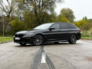 Black BMW 520 2020 in Riga, with an engine capacity of 2.00 L and mileage of 140 thousand km for 27500 €, photo 4 on AUTOMOTO.COM.LV