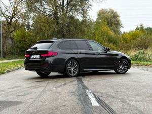 Black BMW 520 2020 in Riga, with an engine capacity of 2.00 L and mileage of 140 thousand km for 27500 €, photo 10 on AUTOMOTO.COM.LV