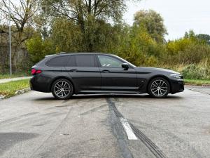 Black BMW 520 2020 in Riga, with an engine capacity of 2.00 L and mileage of 140 thousand km for 27500 €, photo 11 on AUTOMOTO.COM.LV