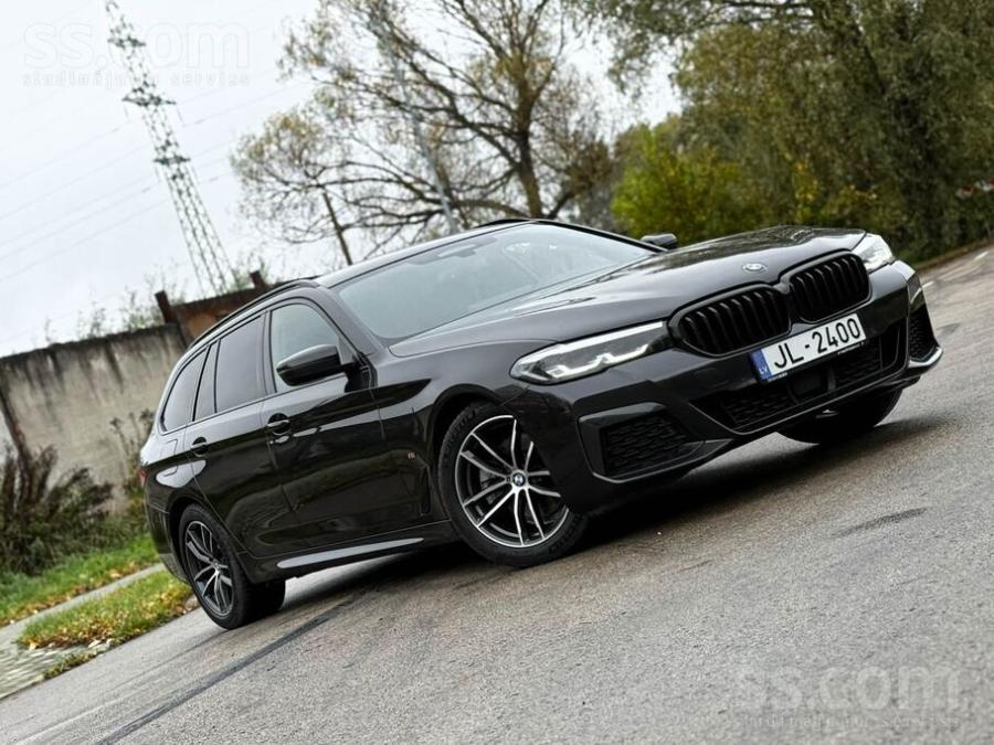 Black BMW 520 2020 in Riga, with an engine capacity of 2.00 L and mileage of 140 thousand km for 27500 €, photo 13 on AUTOMOTO.COM.LV