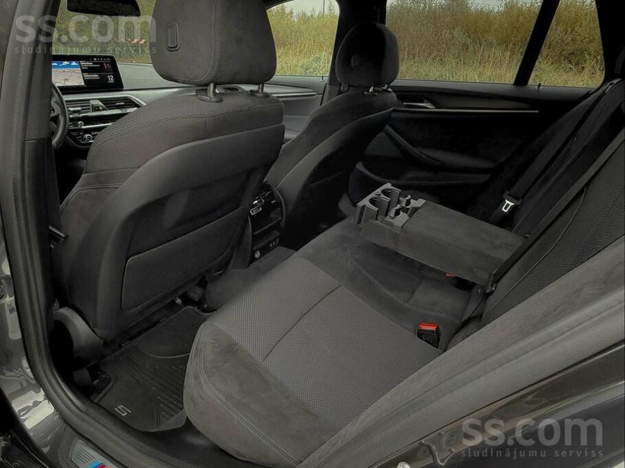 Black BMW 520 2020 in Riga, with an engine capacity of 2.00 L and mileage of 140 thousand km for 27500 €, photo 15 on AUTOMOTO.COM.LV