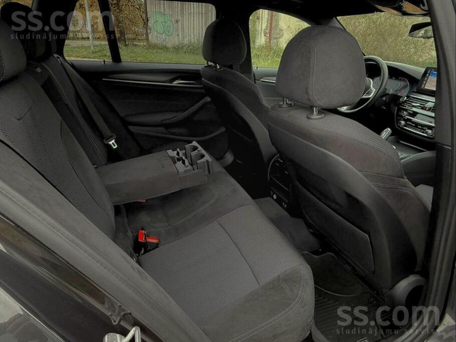 Black BMW 520 2020 in Riga, with an engine capacity of 2.00 L and mileage of 140 thousand km for 27500 €, photo 17 on AUTOMOTO.COM.LV