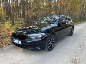 Black BMW 520 2021 in Ogre, with an engine capacity of 2.00 L and mileage of 122 thousand km for 30900 €, photo 3 on AUTOMOTO.COM.LV
