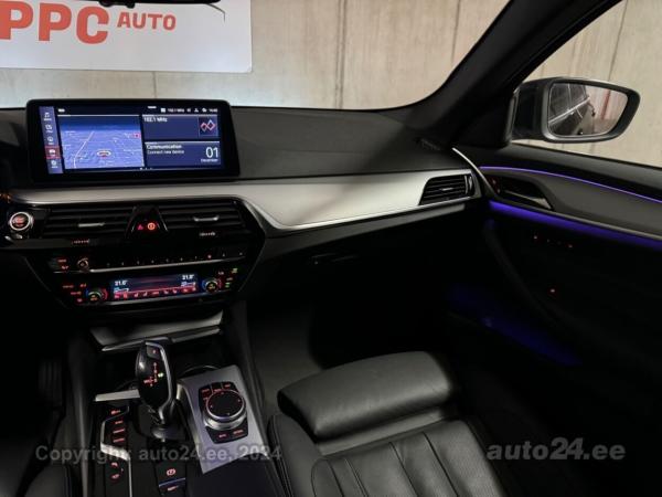 Melns BMW 520 2021 Tallina, ar dzinēja tilpumu 2.00 L un nobraukumu 106 tūkst. km par 31500 €, foto 7 vietnē AUTOMOTO.COM.LV