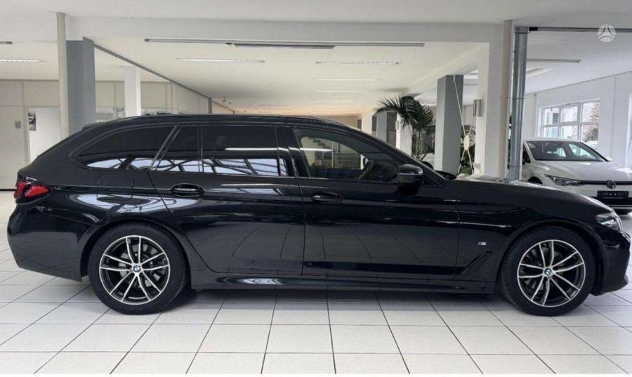 Black BMW 520 2021 in Klaipeda, with an engine capacity of 2.00 L and mileage of 259 thousand km for 19900 €, photo 6 on AUTOMOTO.COM.LV