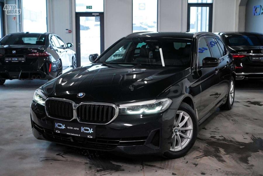 Black BMW 520 2021 in Marijampole, with an engine capacity of 2.00 L and mileage of 260 thousand km for 21450 €, photo 4 on AUTOMOTO.COM.LV