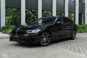 Черный БМВ 520 2021 в Вильнюс, объемом двигателя 2.00 л и пробегом 116 тыс. км за 25950 €, фото  на AUTOMOTO.COM.LV
