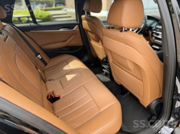 Melns BMW 520 2021 Rīga, ar dzinēja tilpumu 2.00 L un nobraukumu 209 tūkst. km par 24700 €, foto 4 vietnē AUTOMOTO.COM.LV