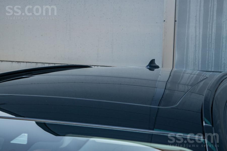 Black BMW 520 2021 in Riga, with an engine capacity of 2.00 L and mileage of 207 thousand km for 22870 €, photo 8 on AUTOMOTO.COM.LV
