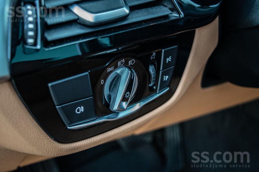 Black BMW 520 2021 in Riga, with an engine capacity of 2.00 L and mileage of 207 thousand km for 22870 €, photo 26 on AUTOMOTO.COM.LV