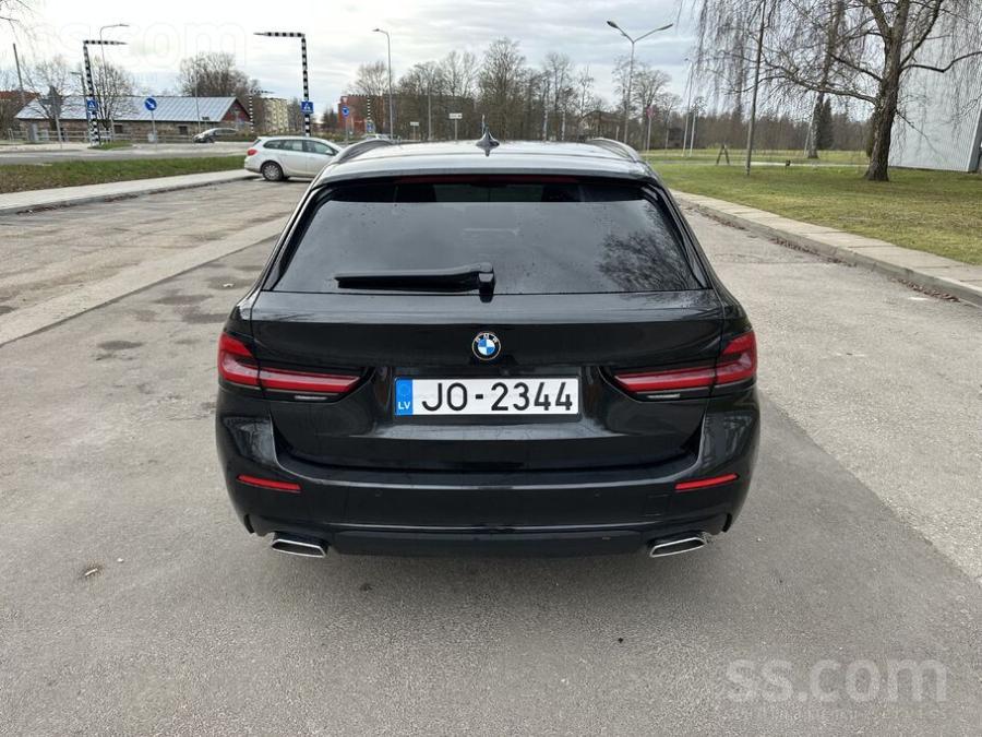 Black BMW 520 2021 in Valmiera, with an engine capacity of 2.00 L and mileage of 166 thousand km for 23000 €, photo 5 on AUTOMOTO.COM.LV