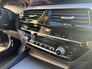 Black BMW 520 2021 in Valmiera, with an engine capacity of 2.00 L and mileage of 166 thousand km for 23000 €, photo 9 on AUTOMOTO.COM.LV