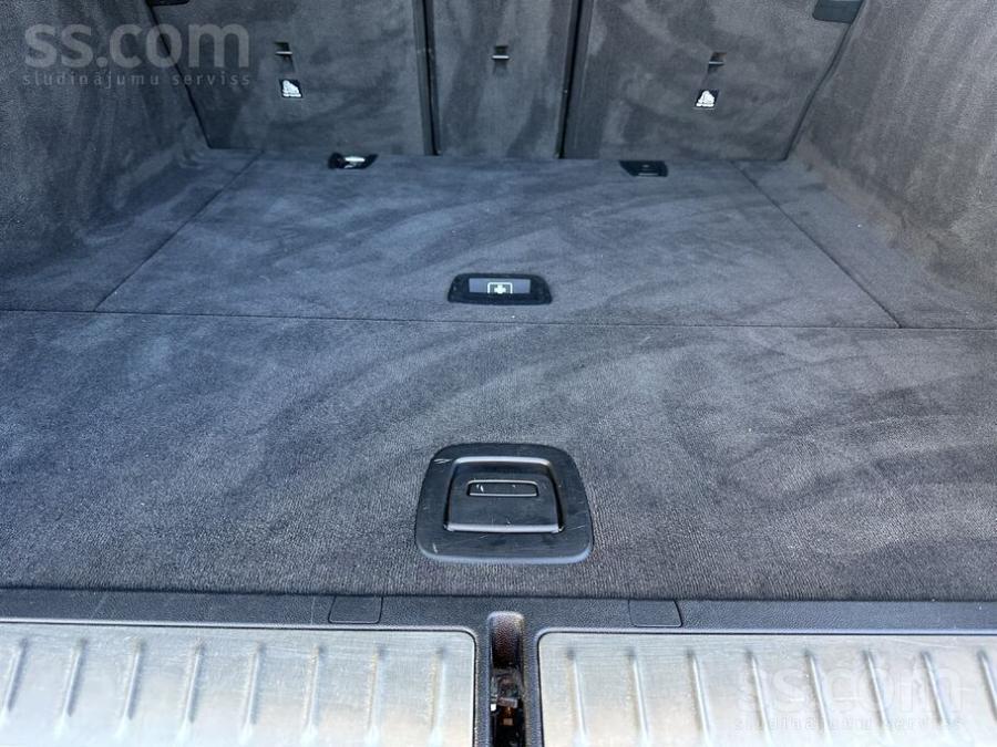 Black BMW 520 2021 in Valmiera, with an engine capacity of 2.00 L and mileage of 166 thousand km for 23000 €, photo 17 on AUTOMOTO.COM.LV