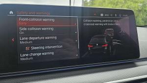 Black BMW 520 2021 in Elektrenai, with an engine capacity of 2.00 L and mileage of 192 thousand km for 24990 €, photo 25 on AUTOMOTO.COM.LV