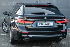 Black BMW 520 2021 in Riga, with an engine capacity of 2.00 L and mileage of 207 thousand km for 22000 €, photo 5 on AUTOMOTO.COM.LV