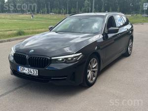 Черный БМВ 520 2021 в Рига, объемом двигателя 2.00 л и пробегом 209 тыс. км за 24000 €, фото  на AUTOMOTO.COM.LV