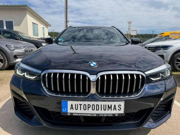 Black BMW 520 2021 in Vilnius, with an engine capacity of 2.00 L and mileage of 165 thousand km for 24600 €, photo 3 on AUTOMOTO.COM.LV