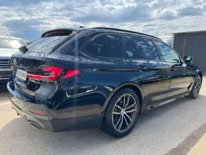 Black BMW 520 2021 in Vilnius, with an engine capacity of 2.00 L and mileage of 165 thousand km for 24600 €, photo 7 on AUTOMOTO.COM.LV
