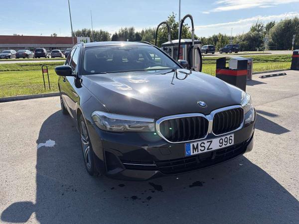 Black BMW 520 2021 in Vilnius, with an engine capacity of 2.00 L and mileage of 202 thousand km for 24000 €, photo 8 on AUTOMOTO.COM.LV