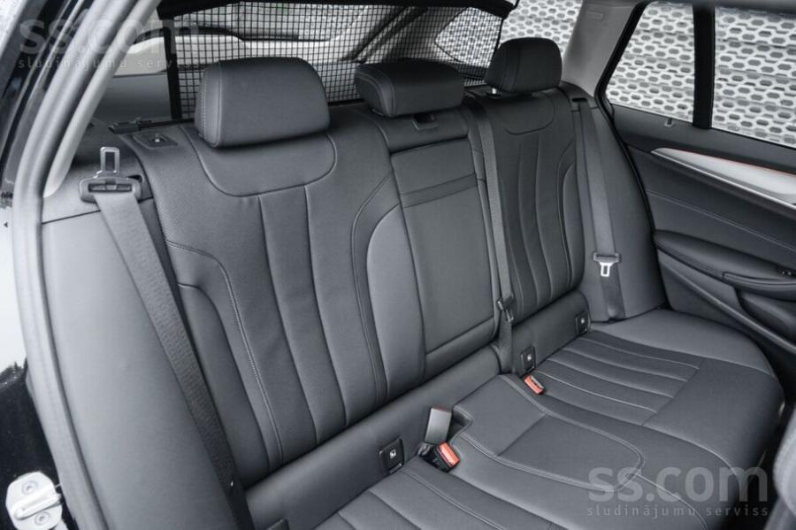 Melns BMW 520 2022 Rīga, ar dzinēja tilpumu 2.00 L un nobraukumu 137 tūkst. km par 27000 €, foto 25 vietnē AUTOMOTO.COM.LV