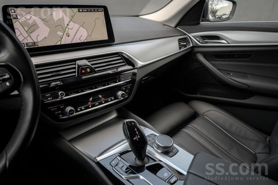 Melns BMW 520 2022 Jelgava, ar dzinēja tilpumu 2.00 L un nobraukumu 201 tūkst. km par 23700 €, foto 17 vietnē AUTOMOTO.COM.LV